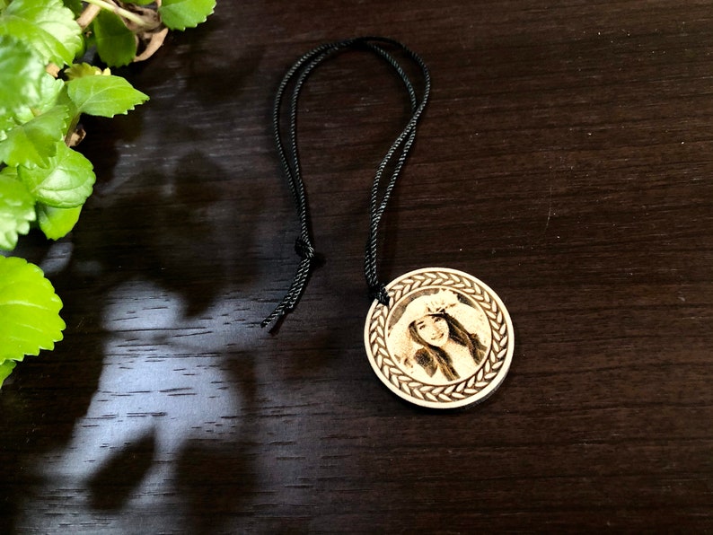 Engraved Necklace / personalized photo necklace / picture | Etsy