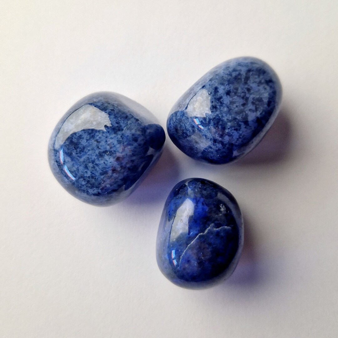 DUMORTIERITE Tumbled S - Blue Crystal Therapy Stones // Tumbled Stones ...