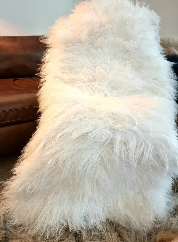 100% Mongoliantibeton Long Curly Fur Throw/rug in Pure White | Etsy UK