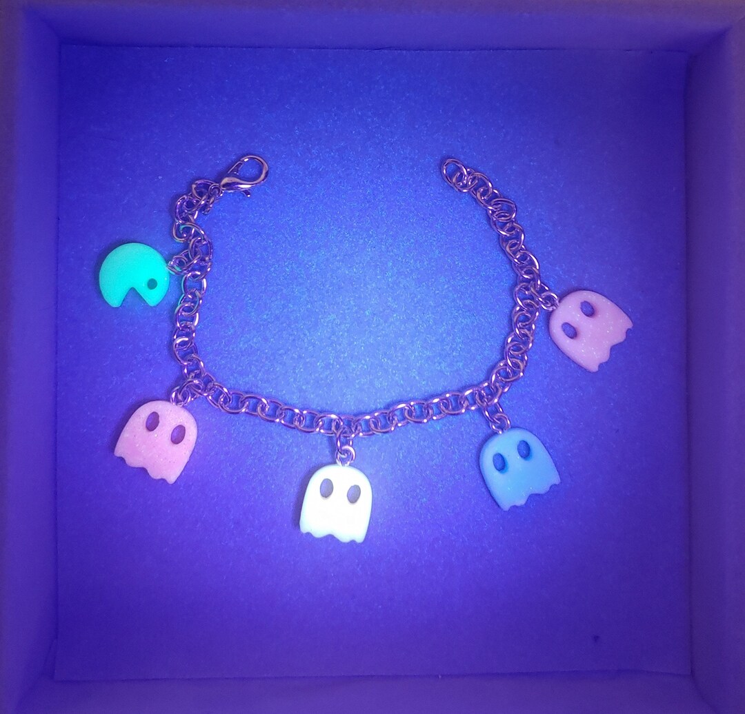 Retro Pac Man Blacklight Reactive Glow in the Dark Bracelet - Etsy