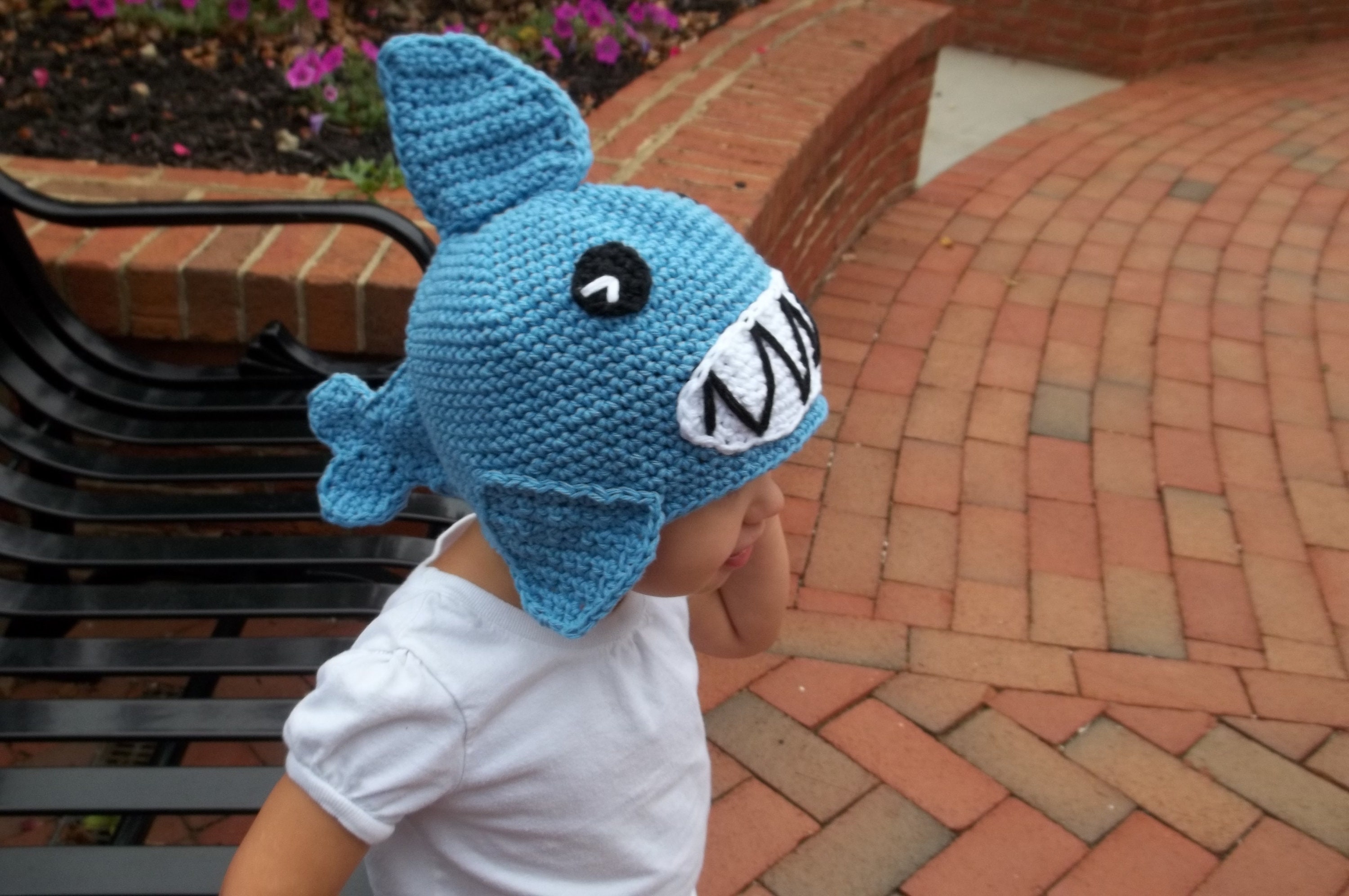 Jaws Shark Hat Crochet Pattern, Sizes Newborn-10 Years - Etsy