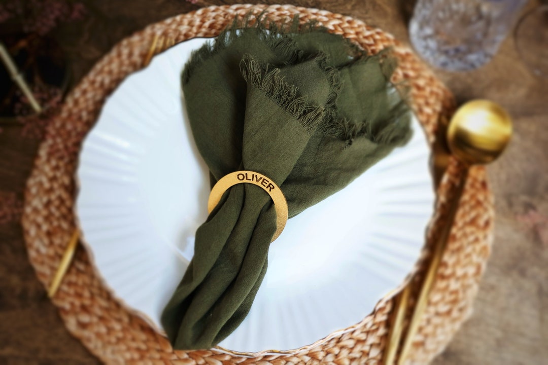 Personalized Napkin Ring, Custom Name Wedding Tag, Napkin Charms ...