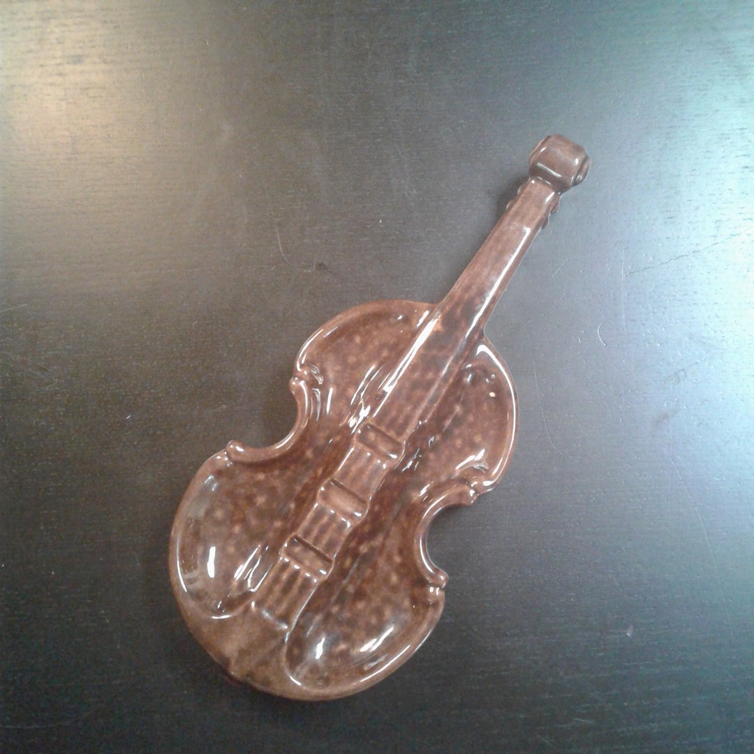 1967 CALIFORNIA Designs Ceramic CELLO Shaped ASHTRAY, Instrument ...