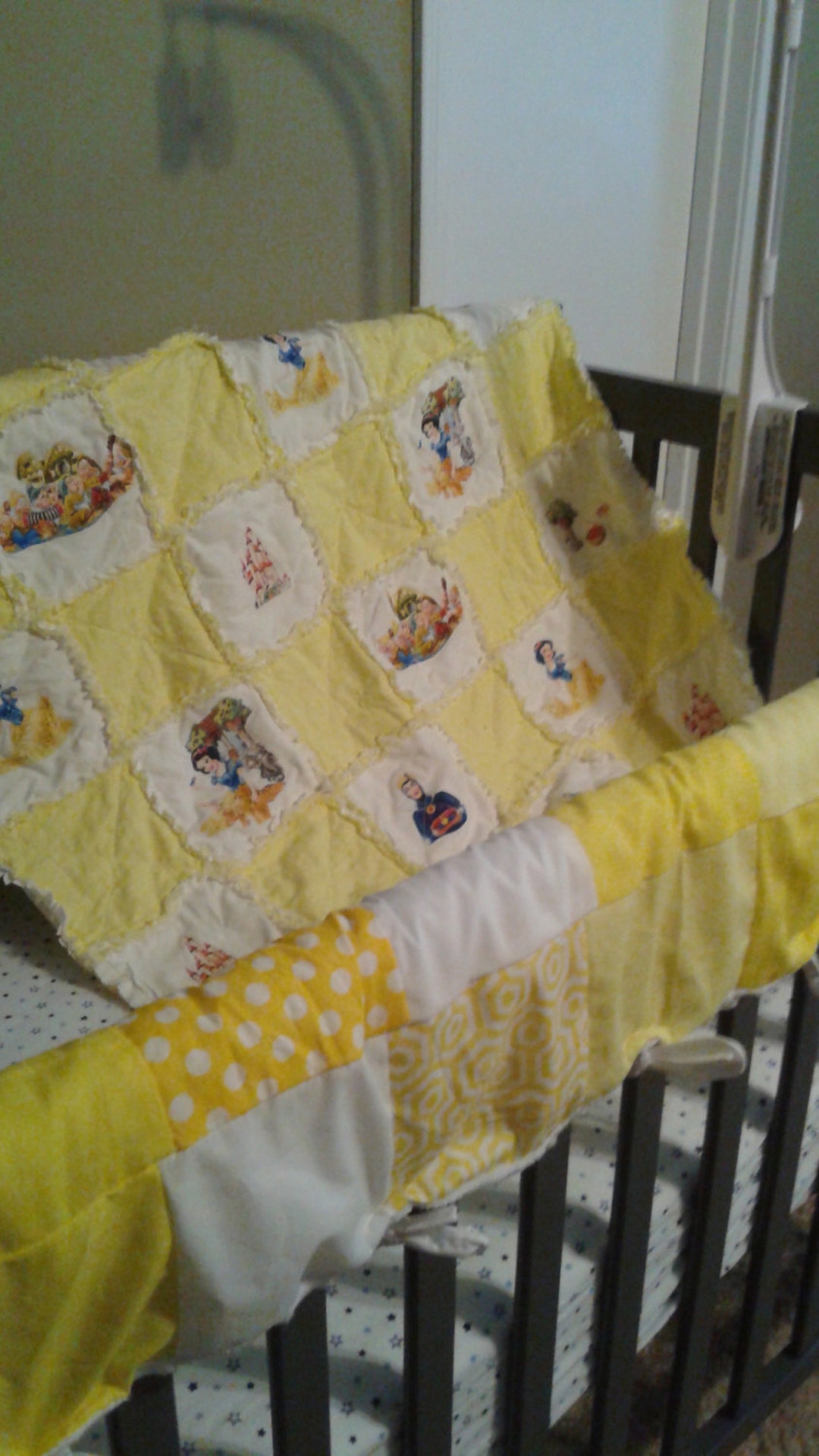 Snow White Fray Blanket, Snow White, Princess,baby Bedding, Crib Set ...