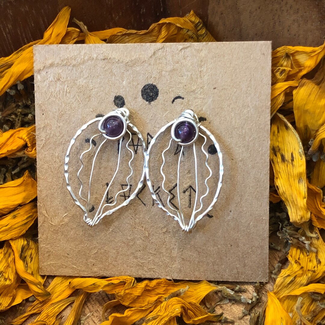 Vagina Stud Earrings , Yoni Studs, Tiny Ginies , Vulva Earrings , Feminine Energy Earrings ...