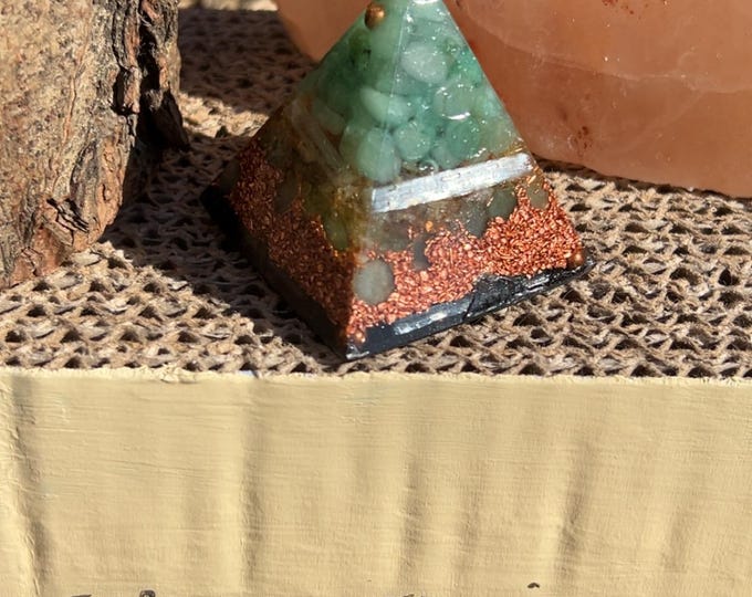Mini Opportunity & Good Luck Pyramid- Citrine ~ Green Aventurine ...