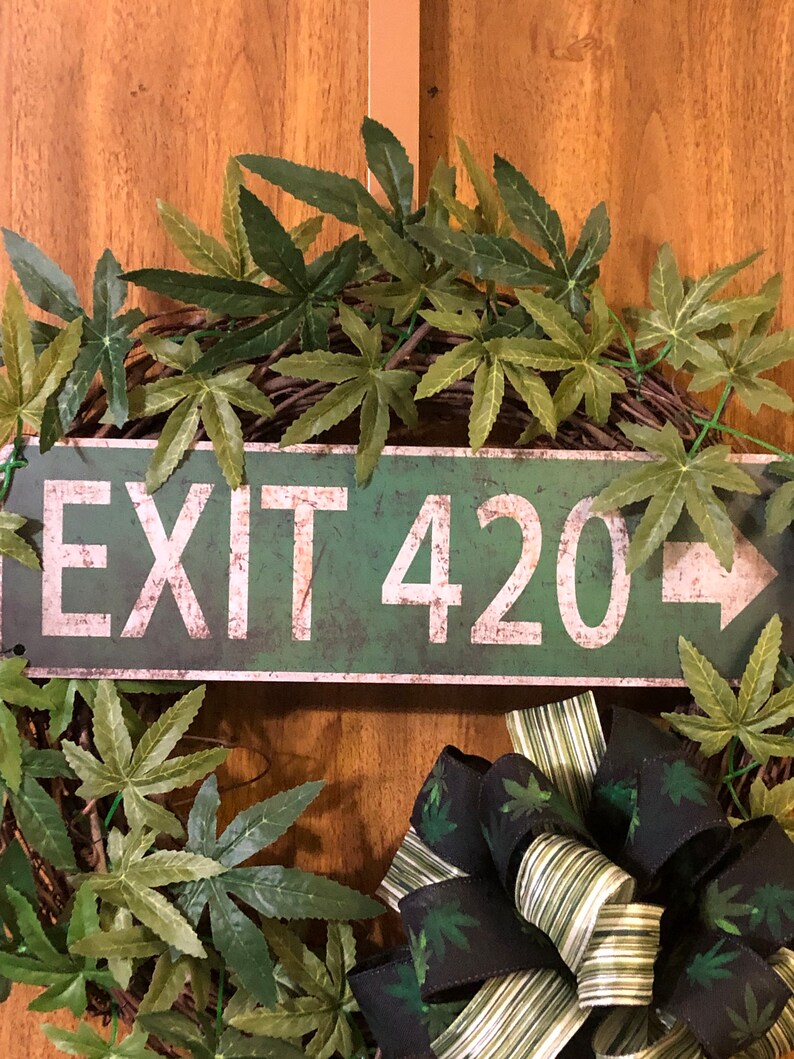 Weed Marijuana Cannabis Exit 420 Wreath - Etsy