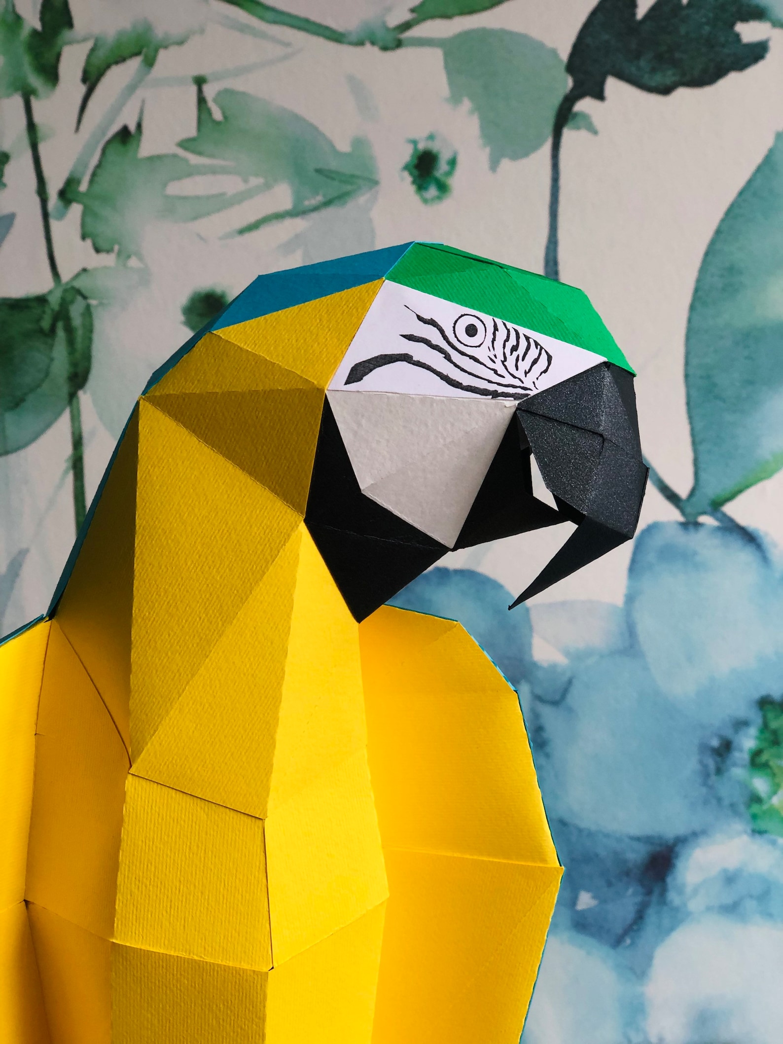 Macaw (blue-and-yellow) - Low Poly, Papercraft Sculpture, Digital ...