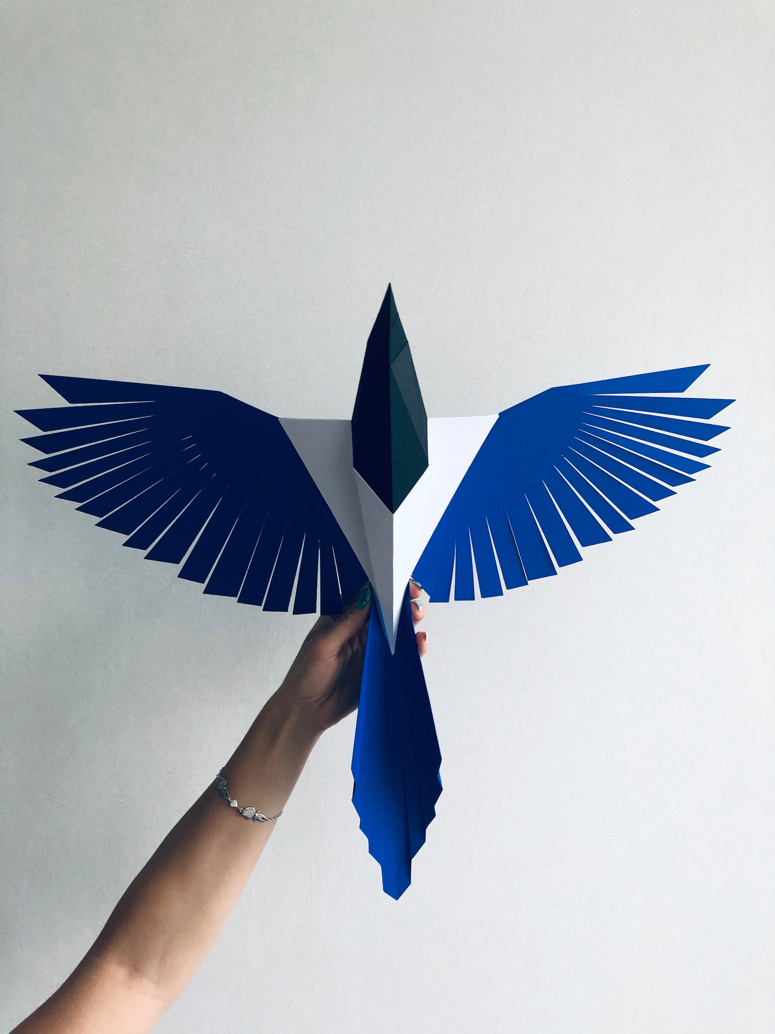 Geometric Magpie Papercraft Sculpture – DIY 3D Bird (PDF Pattern) - Etsy