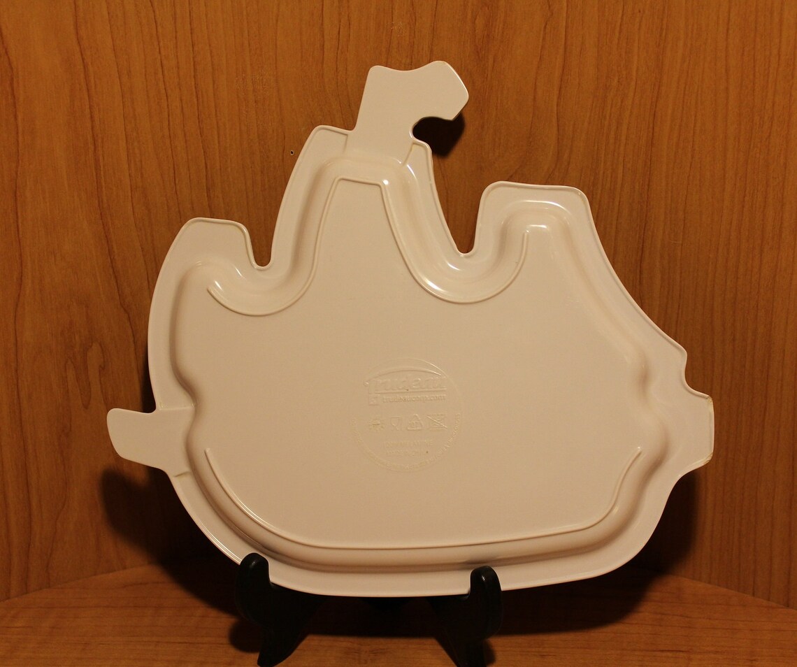 Disney Child's Pirate Plate Trudeau Designs Hall | Etsy