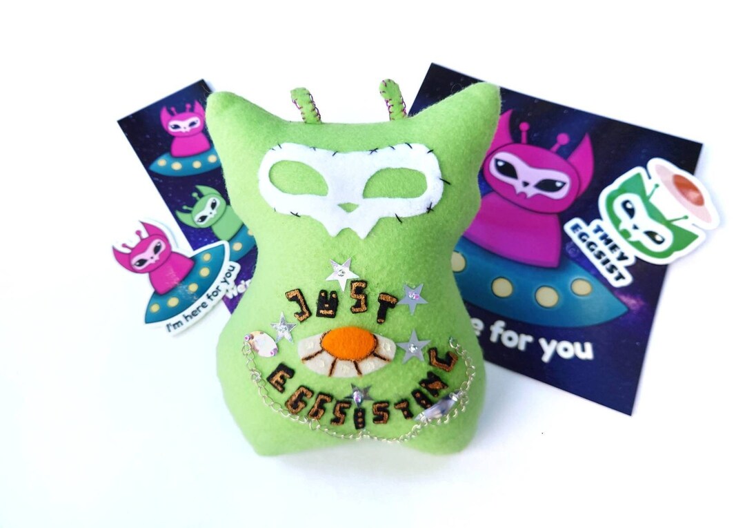 PLUSH DOLL BUNDLE: Creepy Cute Green Alien Cat Plush Toy Ooak - Etsy
