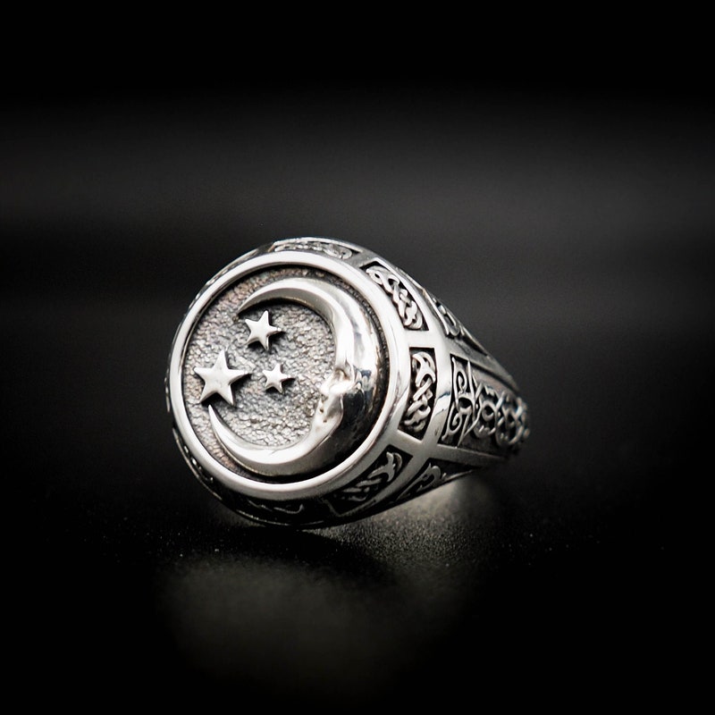 Moon and Stars Ring - Etsy