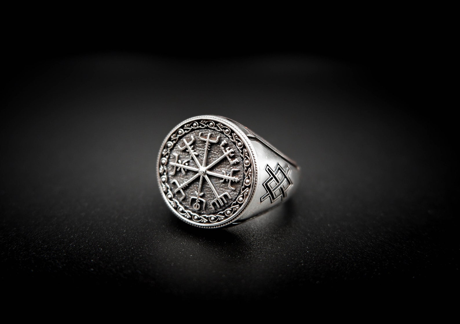 Vegvísir Viking Ring Compass Barbarian Gladiator Pagan Asatru - Etsy