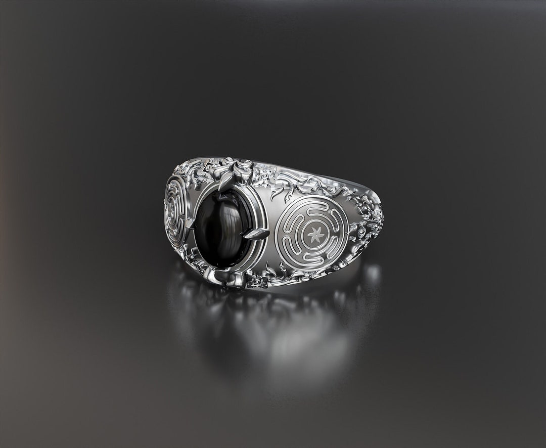 Onyx Wheel of Hecate Ring for Women, Hecate's Wheel Ring, Hekate's ...