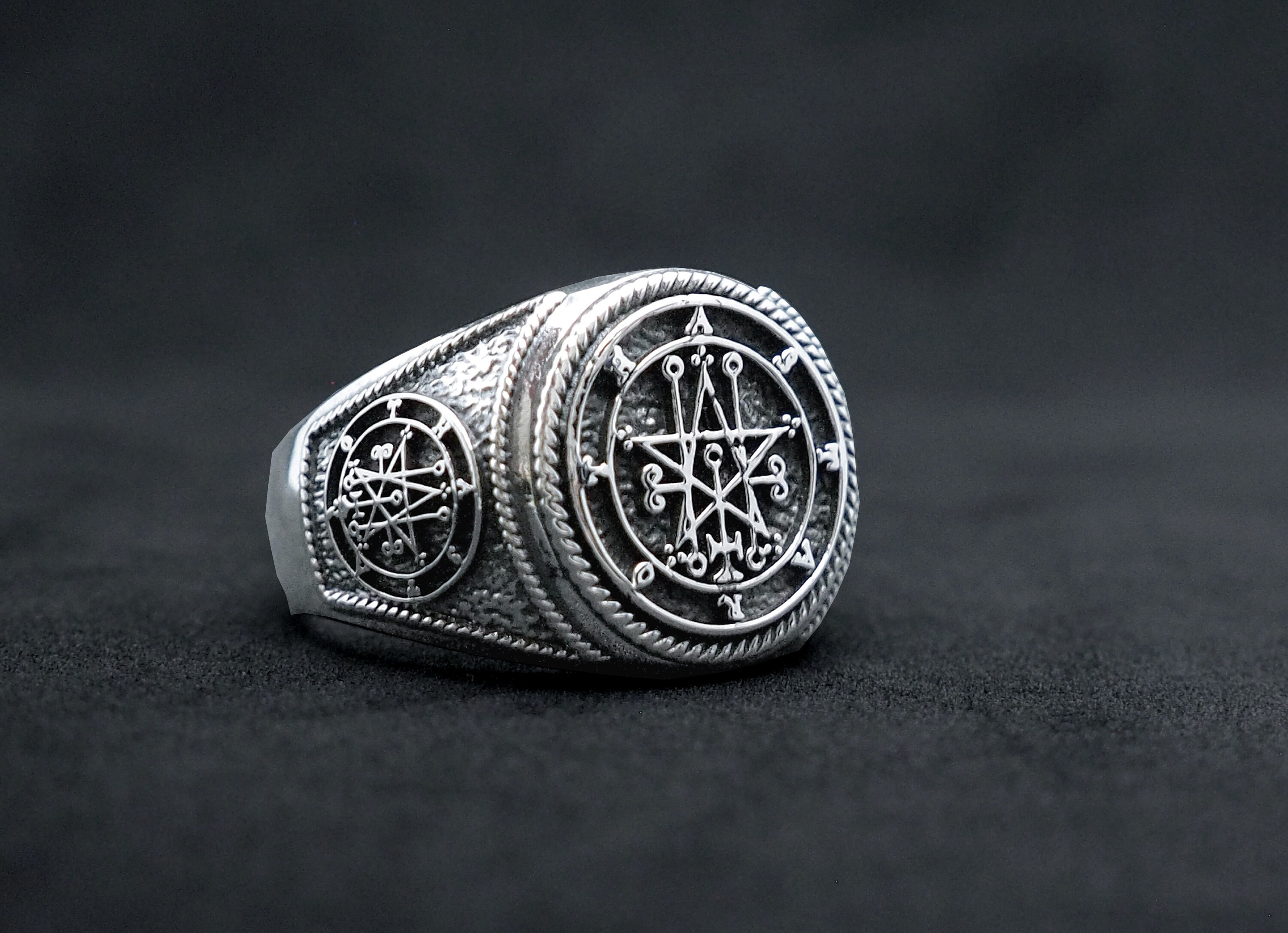 Seal of Astaroth Sigil Ring Solomon Seal Protective Amulet - Etsy