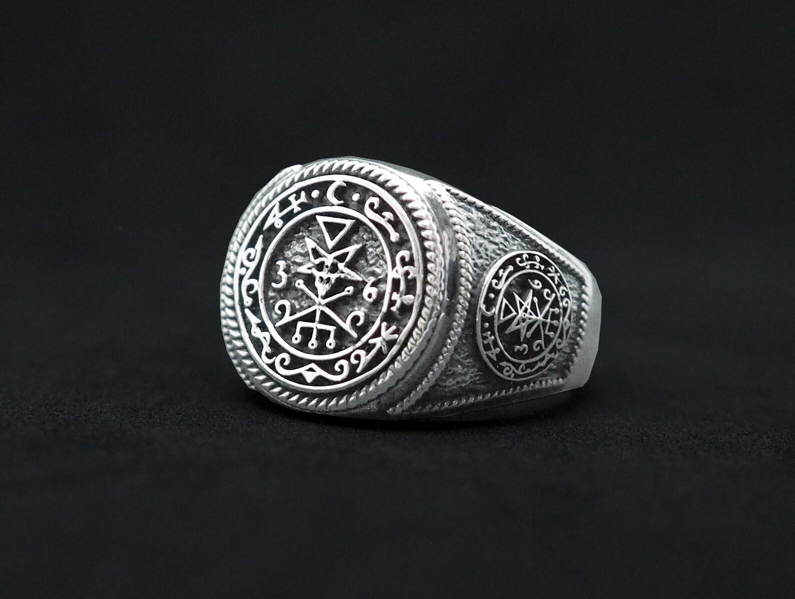 Lilith Sigil Ring Goetia Seal Amulet Ring Sigil of Lucifer - Etsy