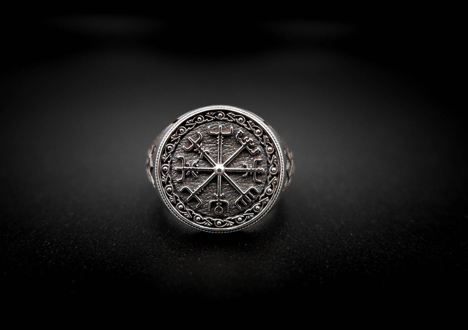 Vegvísir Viking Ring Compass Barbarian Gladiator Pagan Asatru - Etsy