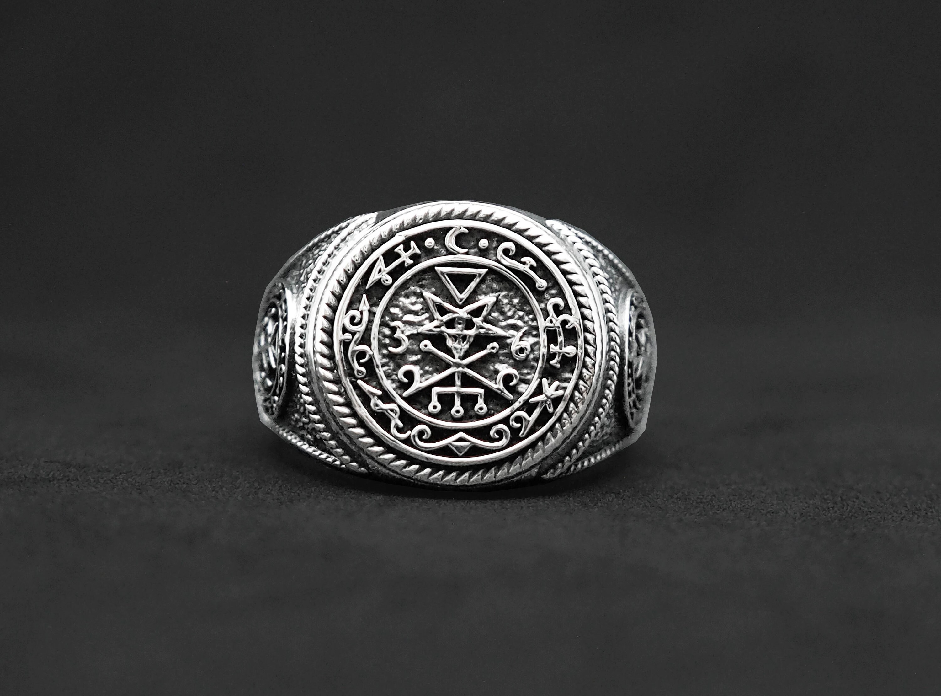 Lilith Sigil Ring Goetia Seal Amulet Ring Sigil of Lucifer - Etsy