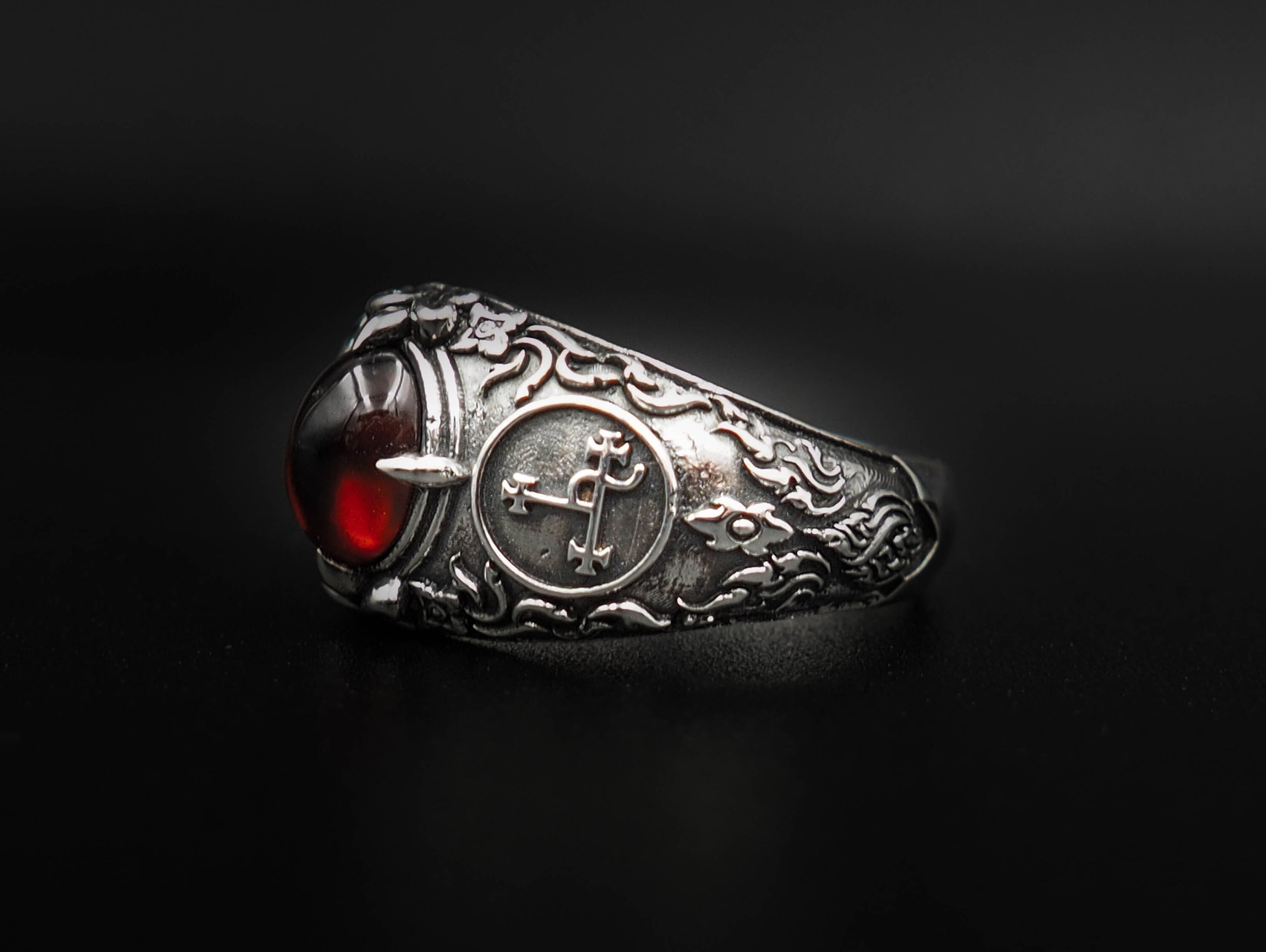 925 Sterling Silver Garnet Lilith Sigil Ring Seal Sigil of - Etsy