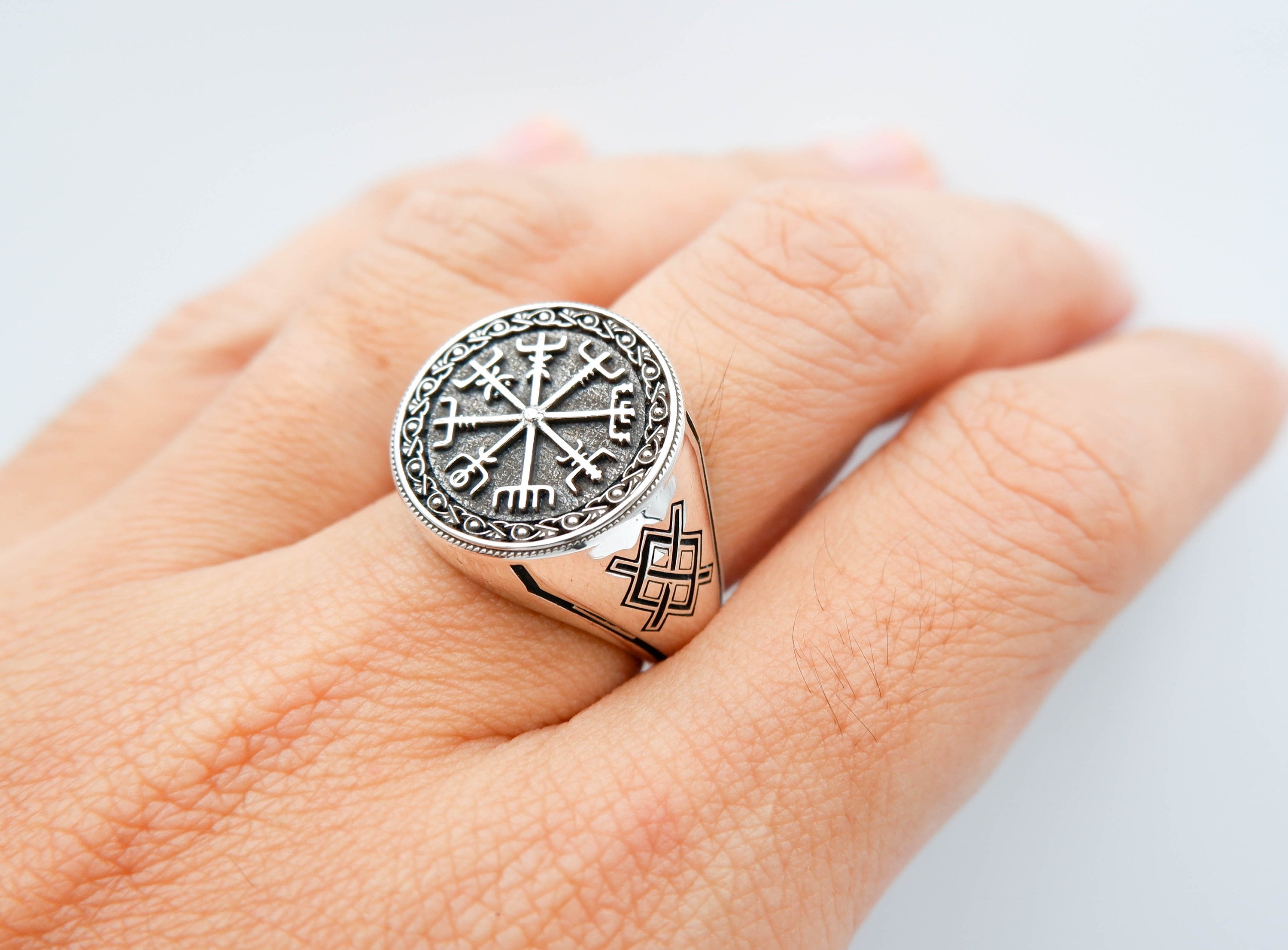Vegvísir Viking Ring Compass Barbarian Gladiator Pagan Asatru - Etsy