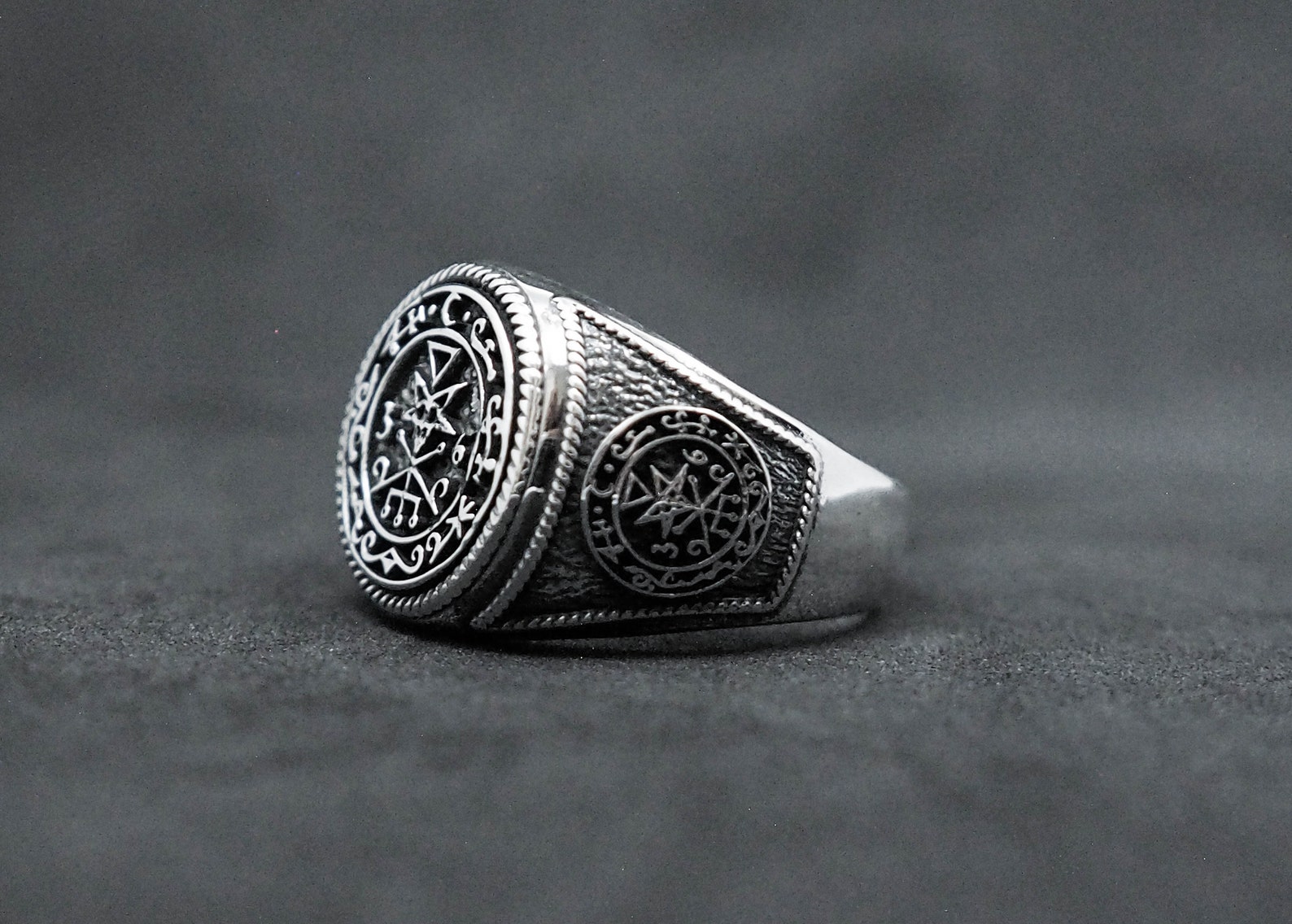Lilith Sigil Ring Goetia Seal Amulet Ring Sigil of Lucifer - Etsy