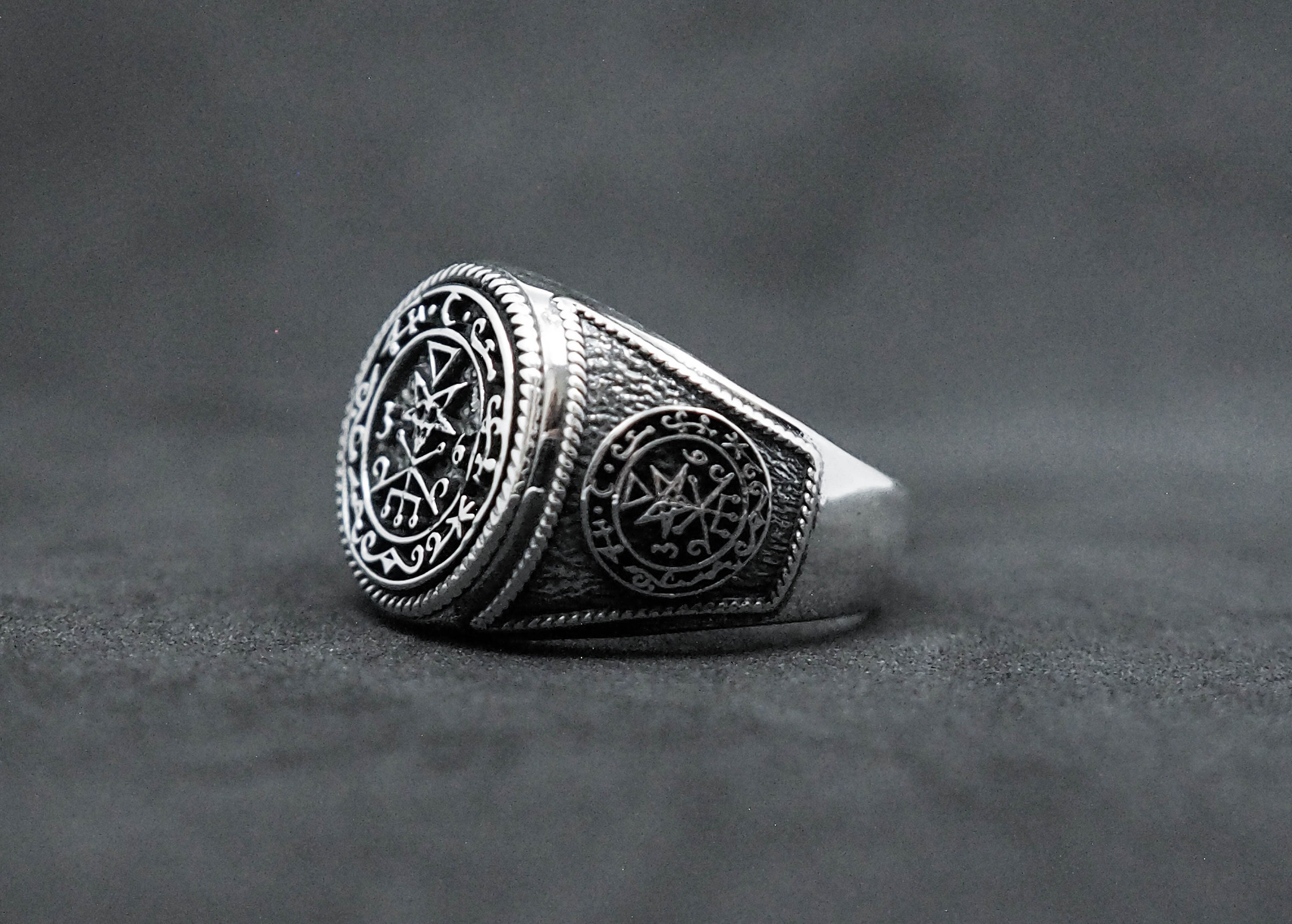 Lilith Sigil Ring Goetia Seal Amulet Ring Sigil of Lucifer - Etsy