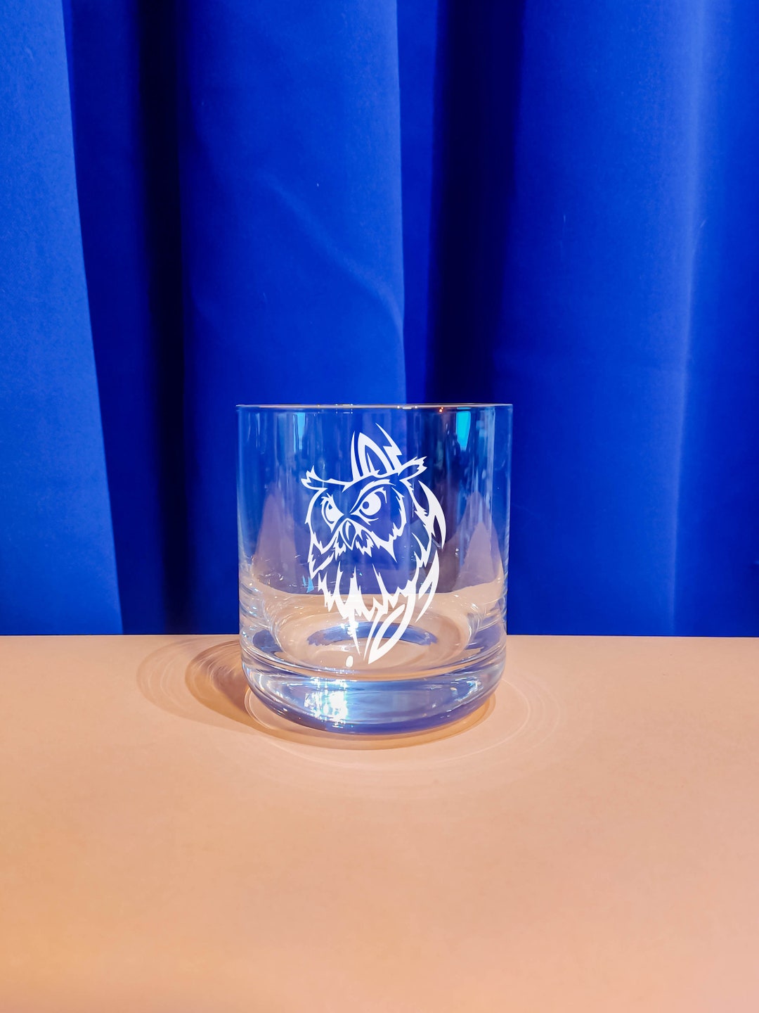 Personalisiertes Whiskyglas mit Name und Eule Motiv Gravur Whisky ...