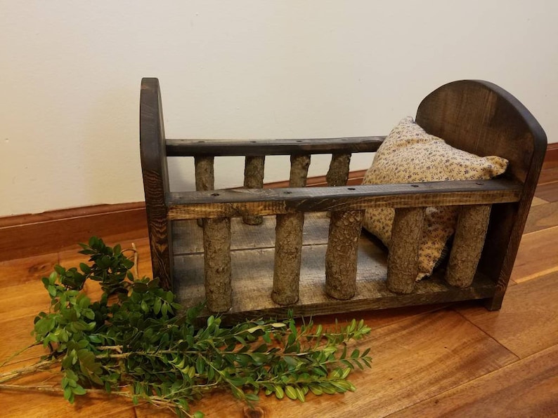 LITTLE CRIB INFANT Photo propWood baby Props infant | Etsy