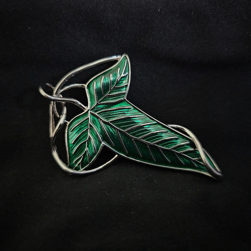Elven Leaf Brooch - Etsy