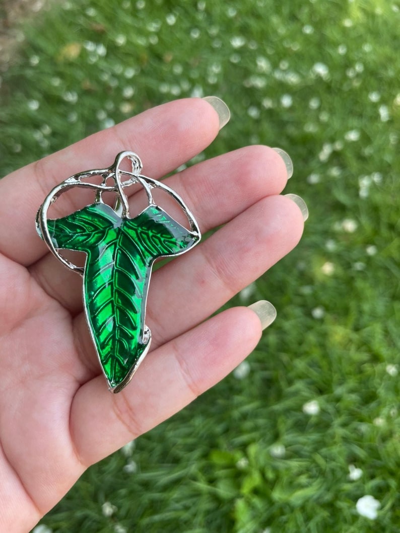 Nice Gift Green Leaf Elven Pin Brooch Leaf of Lorien Pendant - Etsy