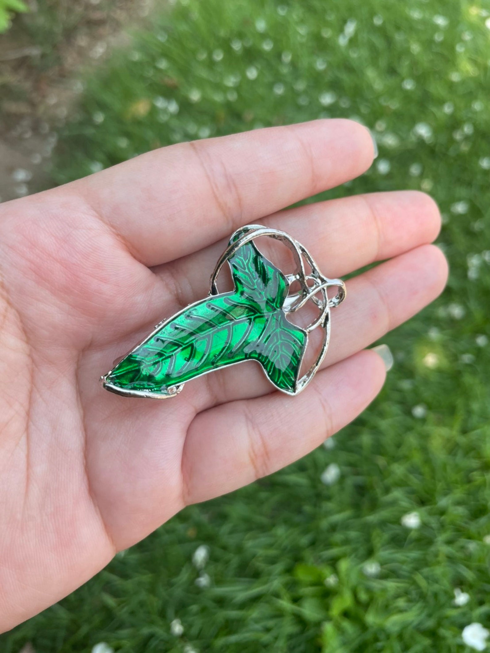 Nice Gift Green Leaf Elven Pin Brooch Leaf of Lorien Pendant - Etsy