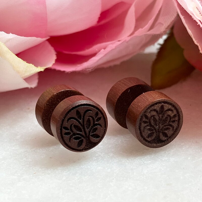 Fake Plugs - Etsy