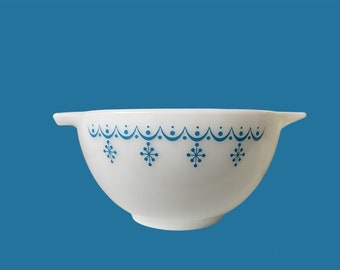 Snowflake Pyrex Mixing Bowl - Etsy