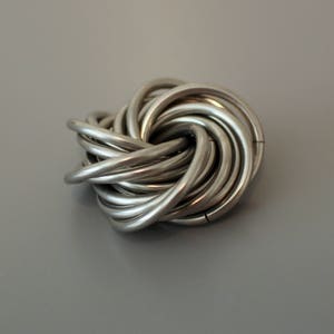 Mobius Ball Ring Figet - Size Small - Etsy
