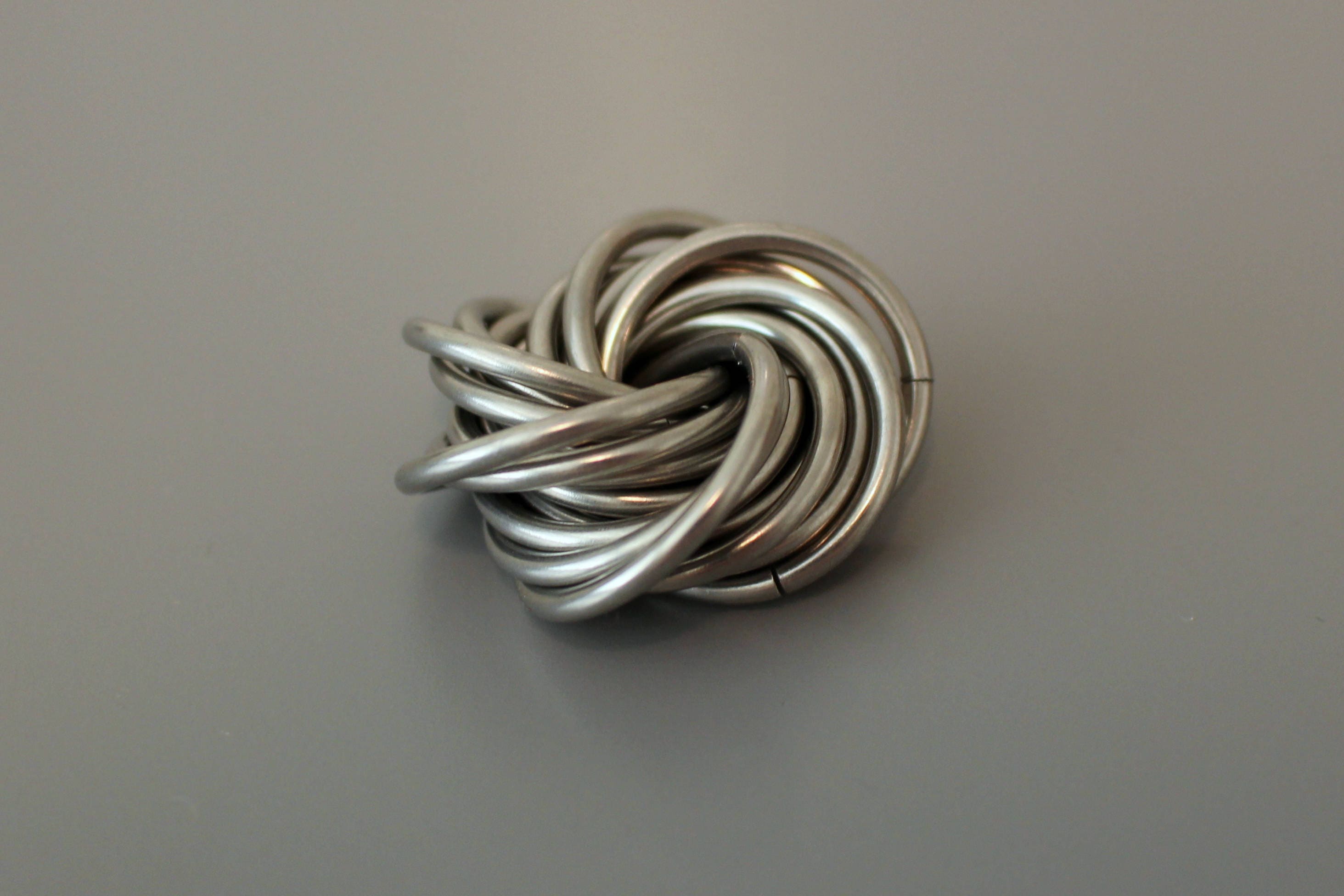 Mobius Ball Ring Figet - Size Small - Etsy