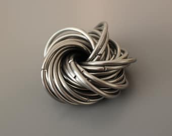 Mobius Ball Ring Figet Size Small - Etsy