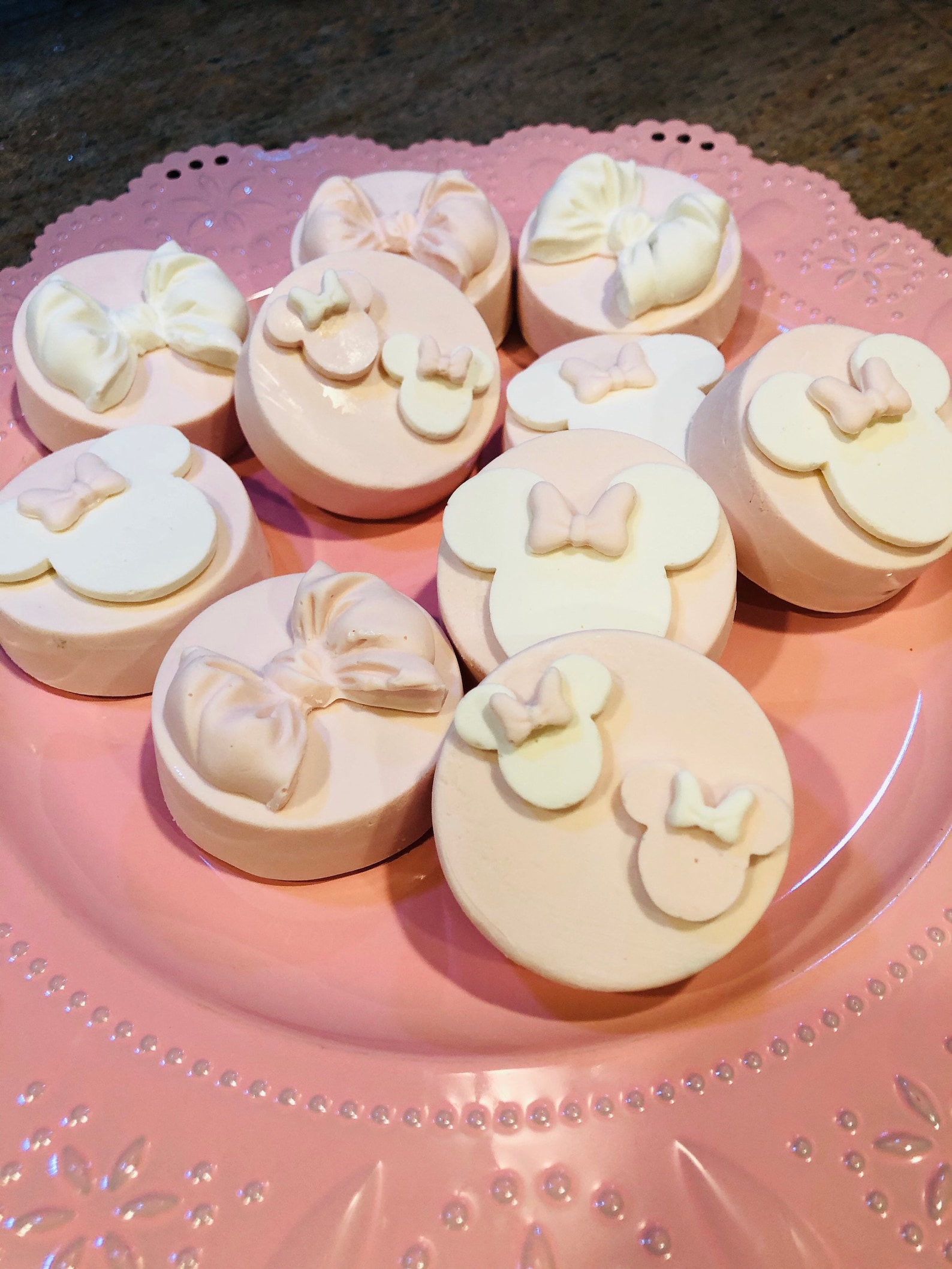 Minnie Inspired Pink/white Double Stuffed Oreo Cookies(1doz)/girl’s ...