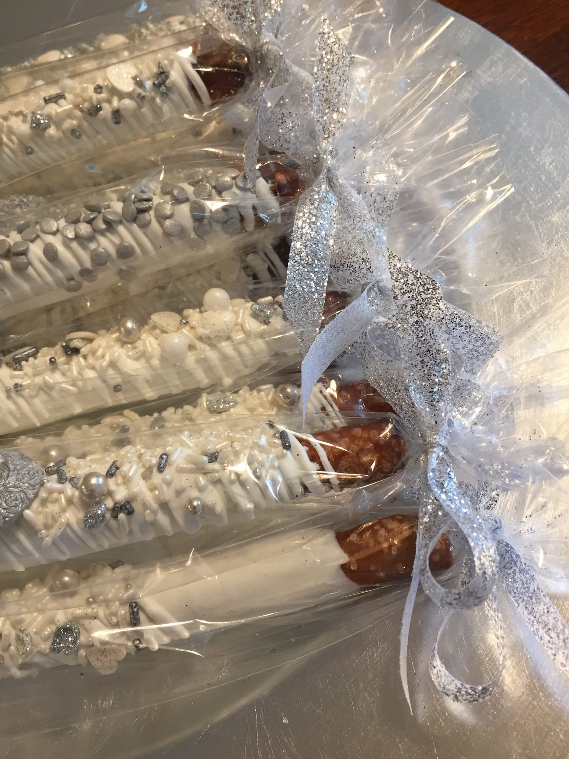 Silver/white Chocolate Wedding Pretzel Rods 1doz/bridal - Etsy