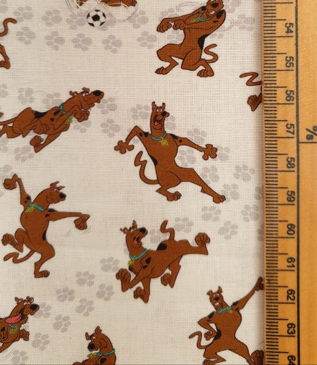 Scooby Doo Fabric Uk Fat Quarter 18" X 22" 100% Cotton Material Shop ...