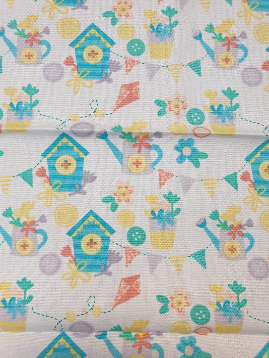 Bird House Fabric UK 100% Cotton Material Fat Quarter Patchwork ...