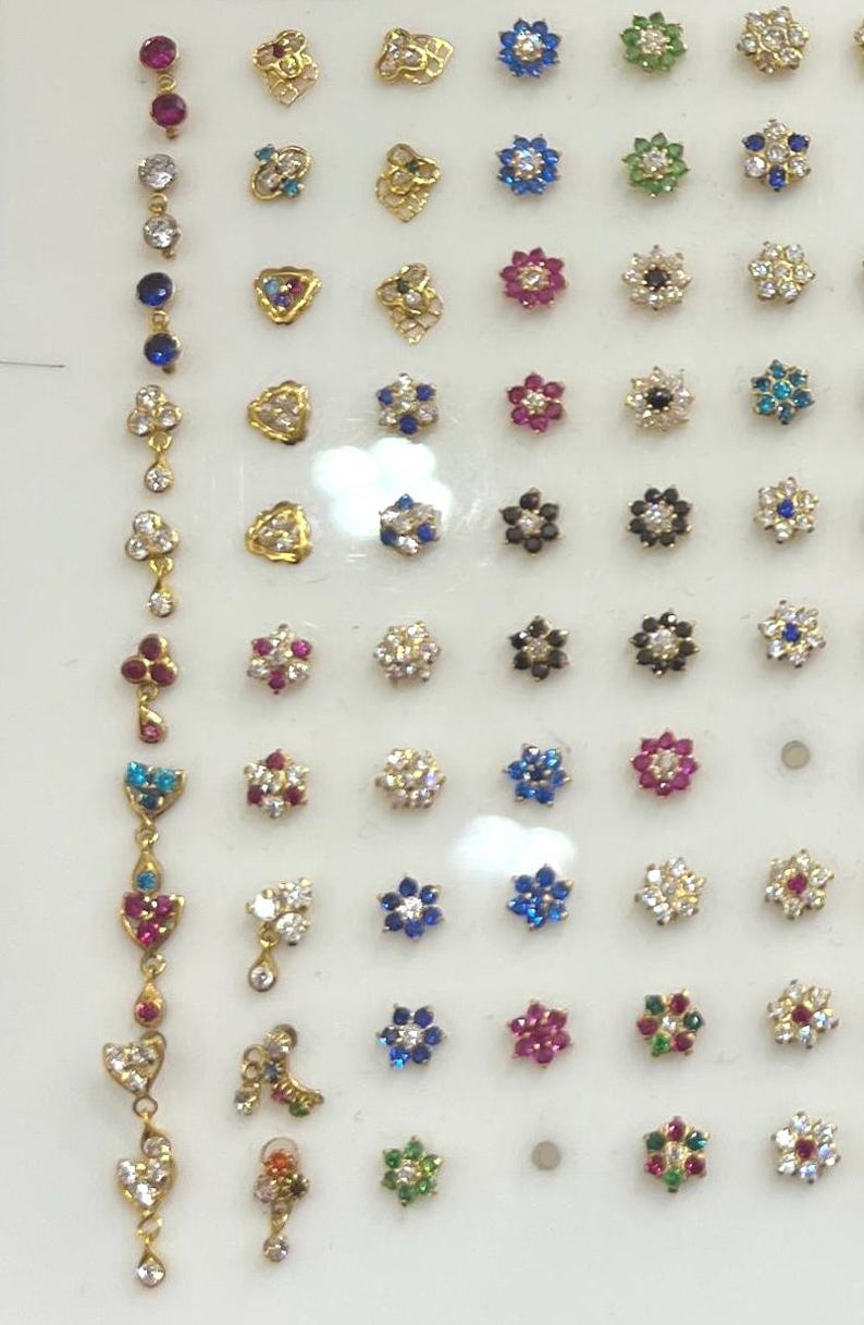 22k Solid Gold Nose Stud: CZ Stone 916 Gold Mukuthi - Etsy