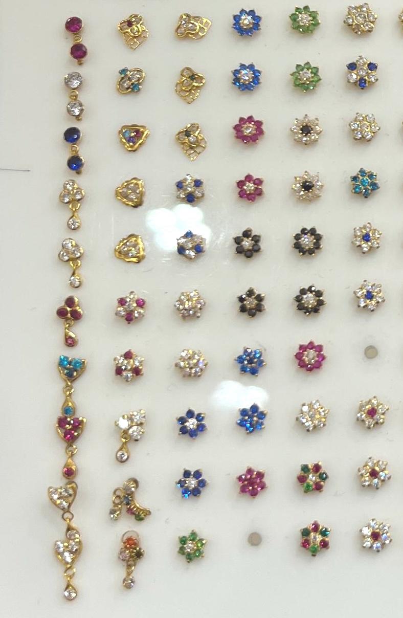 22k Solid Gold Nose Stud: CZ Stone 916 Gold Mukuthi - Etsy