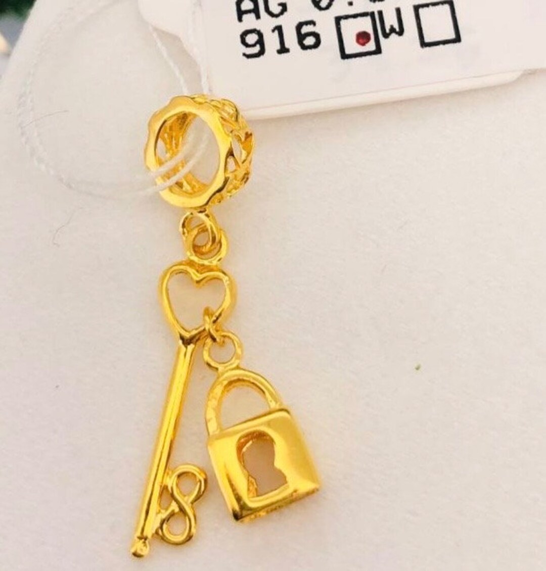22k Solid Gold Gold Key and Lock Charm Pendant 916 Gold Purity - Etsy
