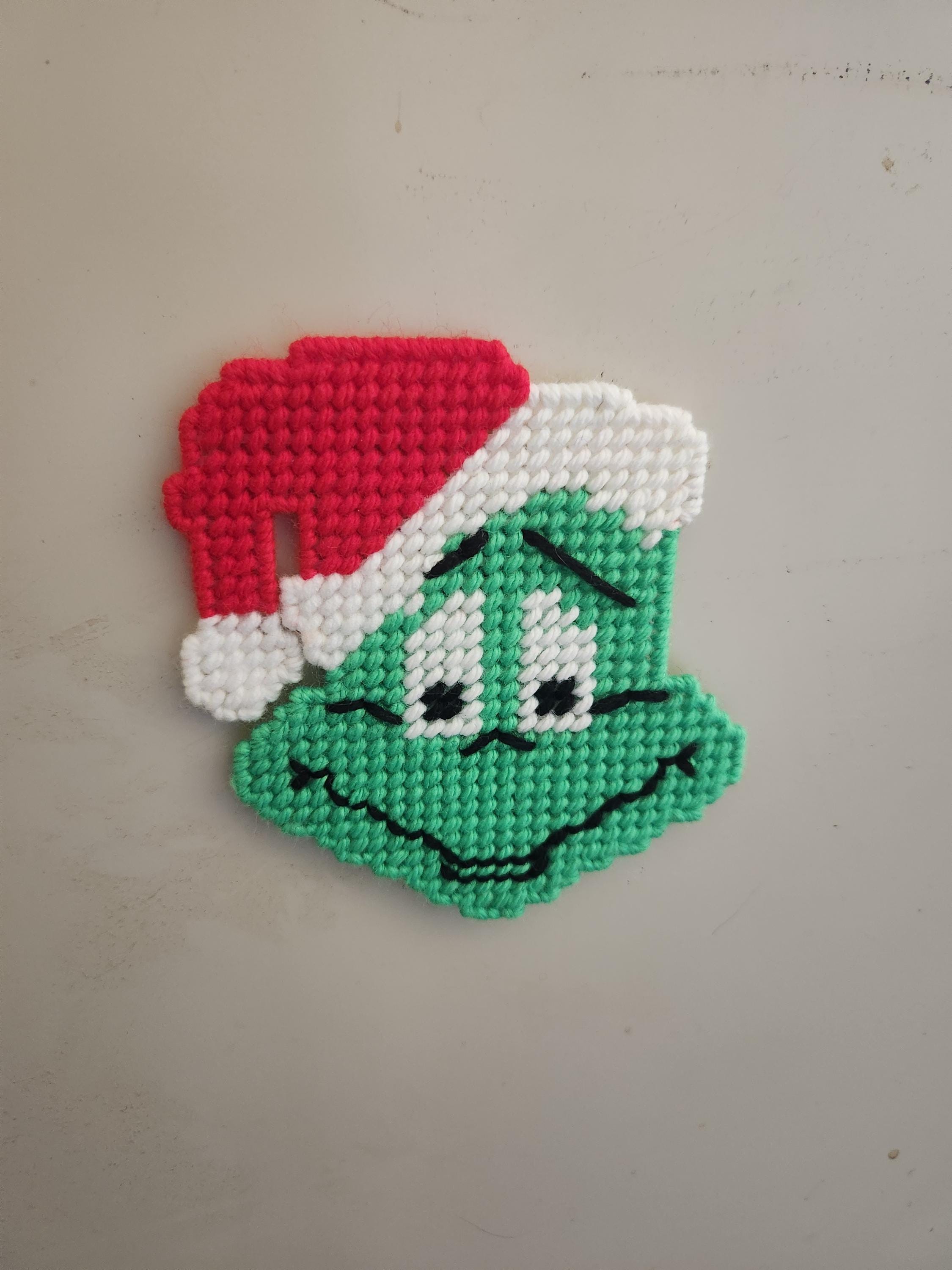 Plastic Canvas Grinch Magnet - Etsy