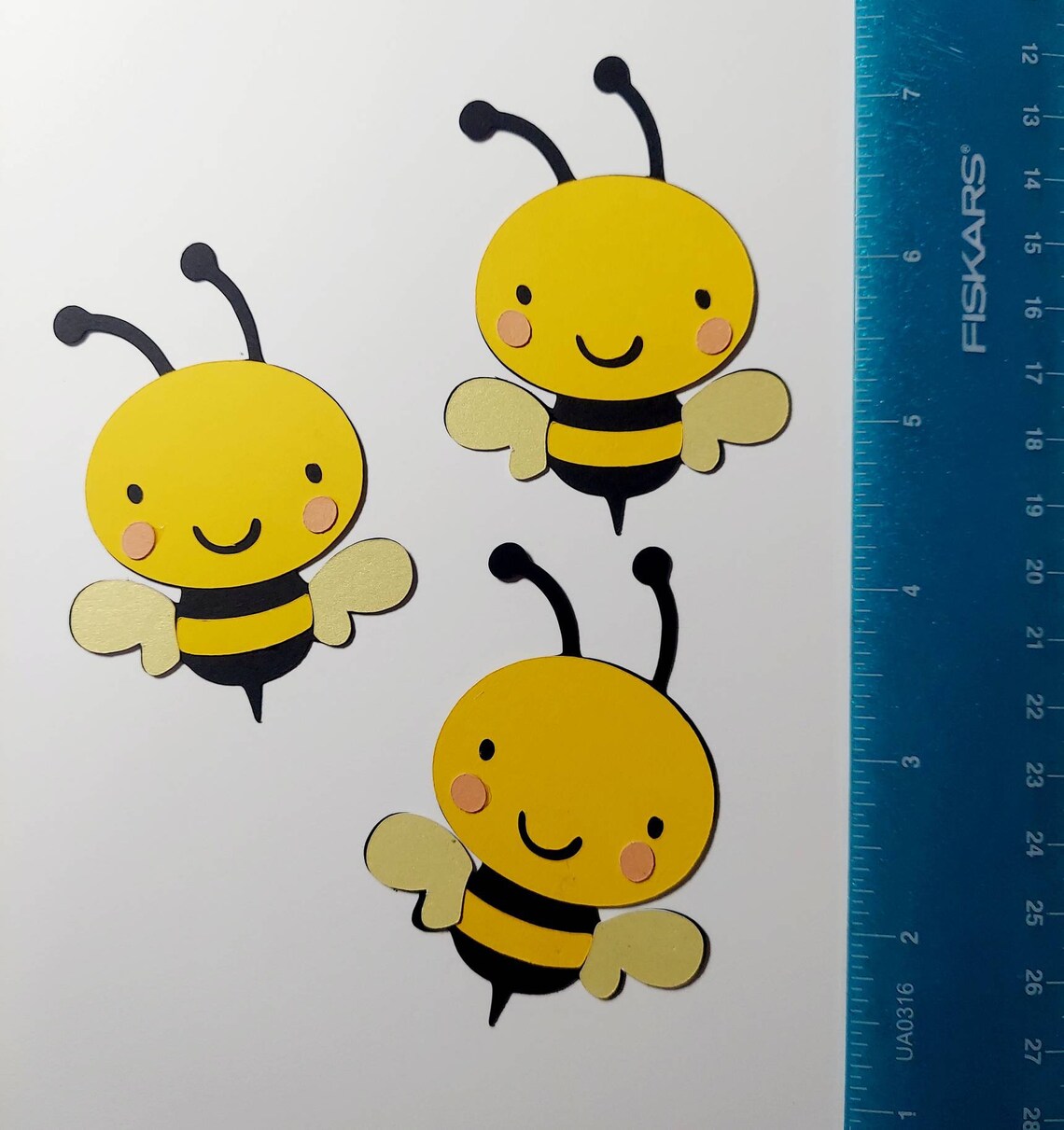 Busy Bees Scrapbooking Embellishment 3 Pack, Bees for Cardmaking or ...