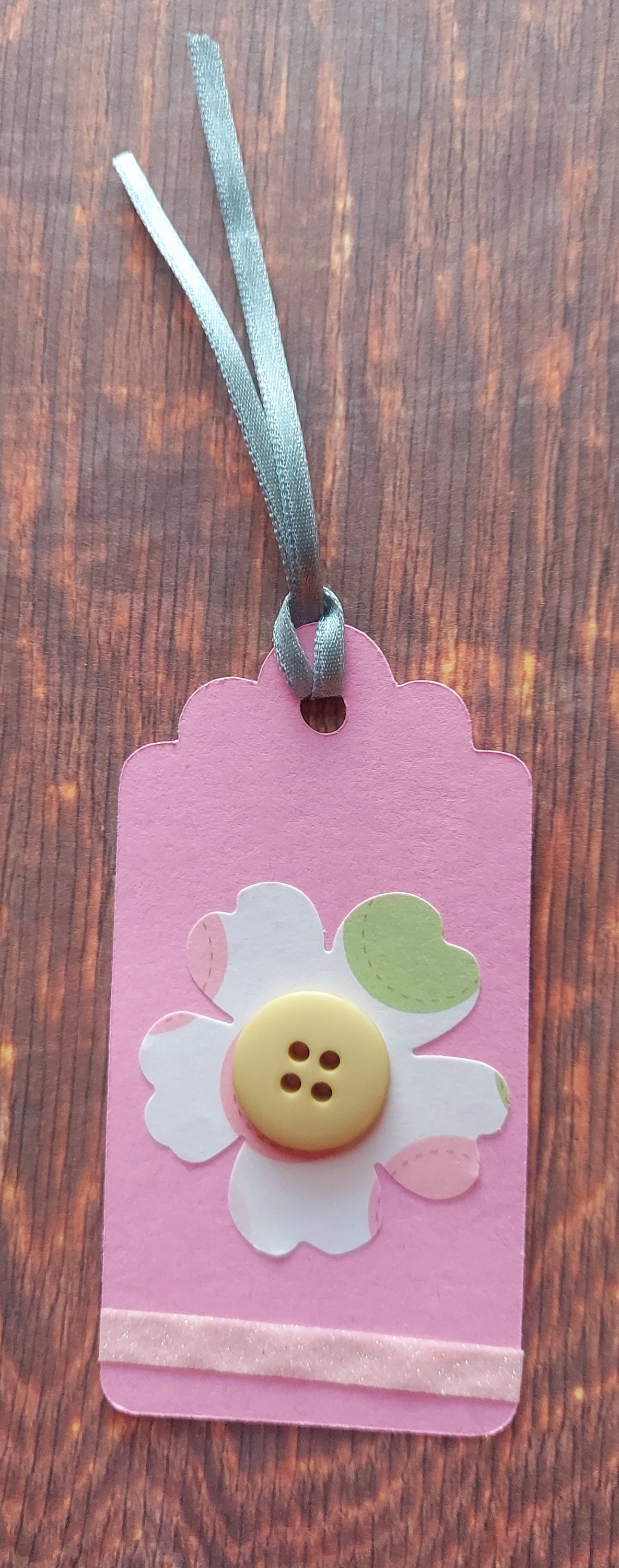 Charming Floral Gift Tags Handcrafted Elegance for Crafting & Gifting ...