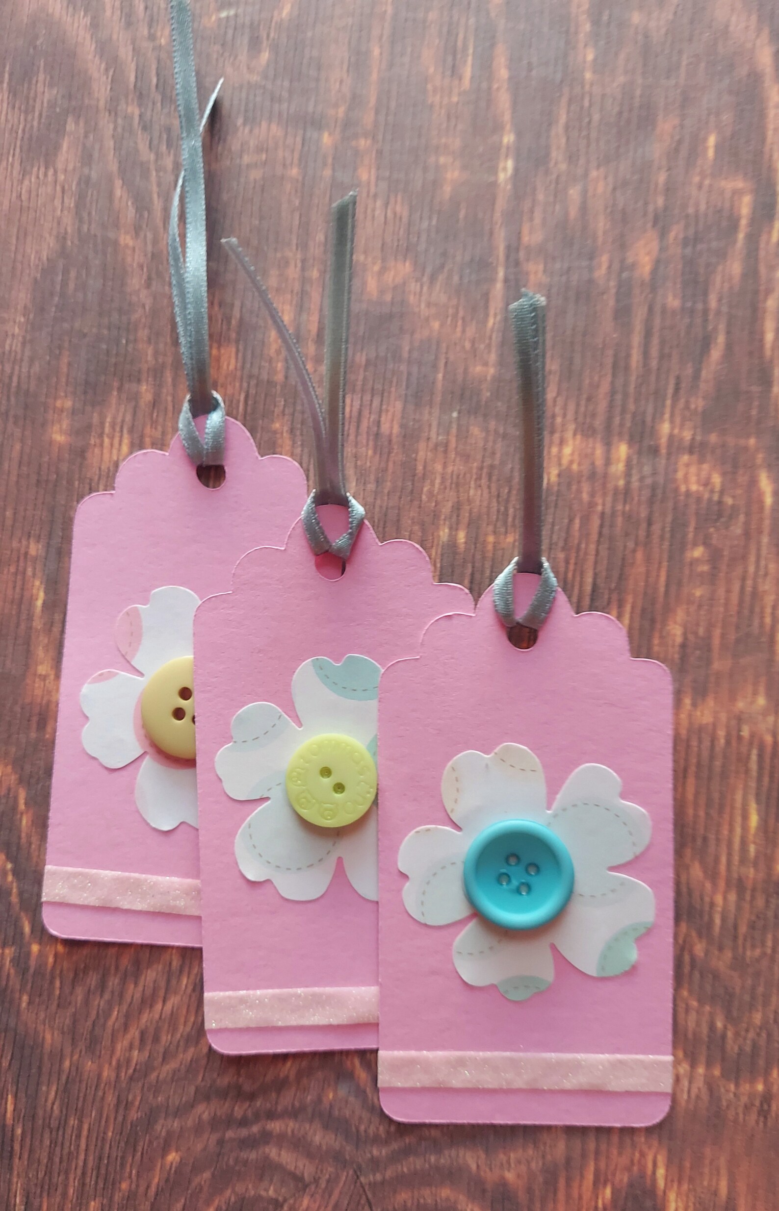 Charming Floral Gift Tags - Handcrafted Elegance for Crafting & Gifting ...