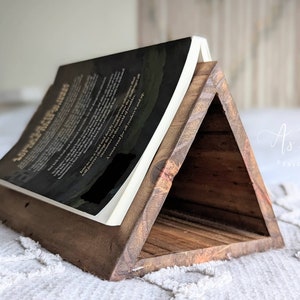 Book Place Holder, Rustic Wood Stand, Reading Table Storage, Bookend ...