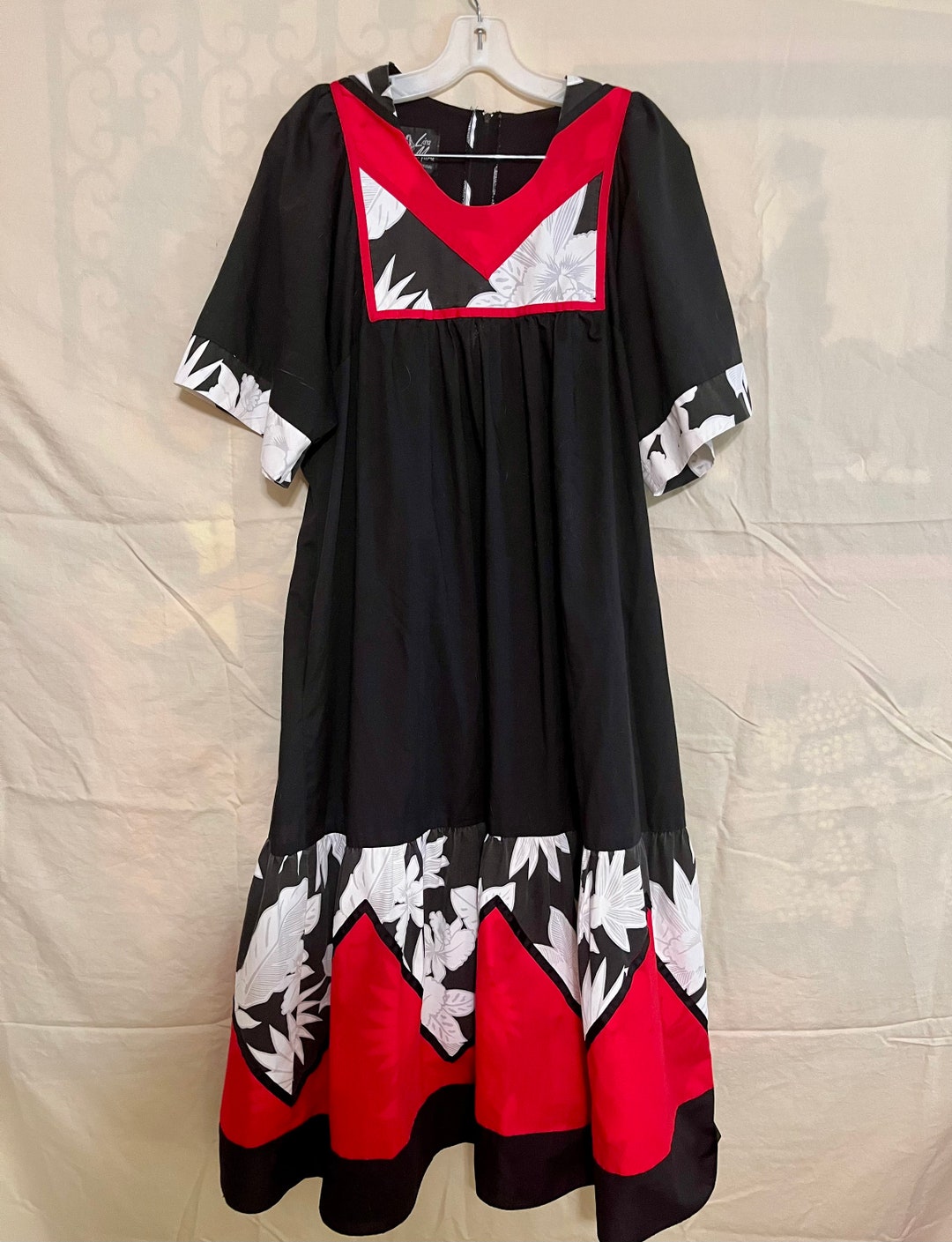 Vintage Lisa Maru Honolulu Hawaiian Aloha Dress Muumuu Red, White, and ...