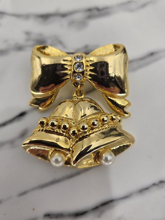 gold wedding brooch - Gem